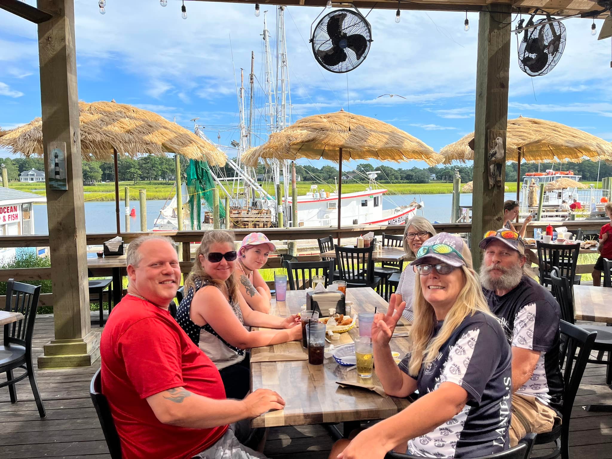 Papa’s World – Dinner on the waterfront – Calabash – Captain Nances. | I