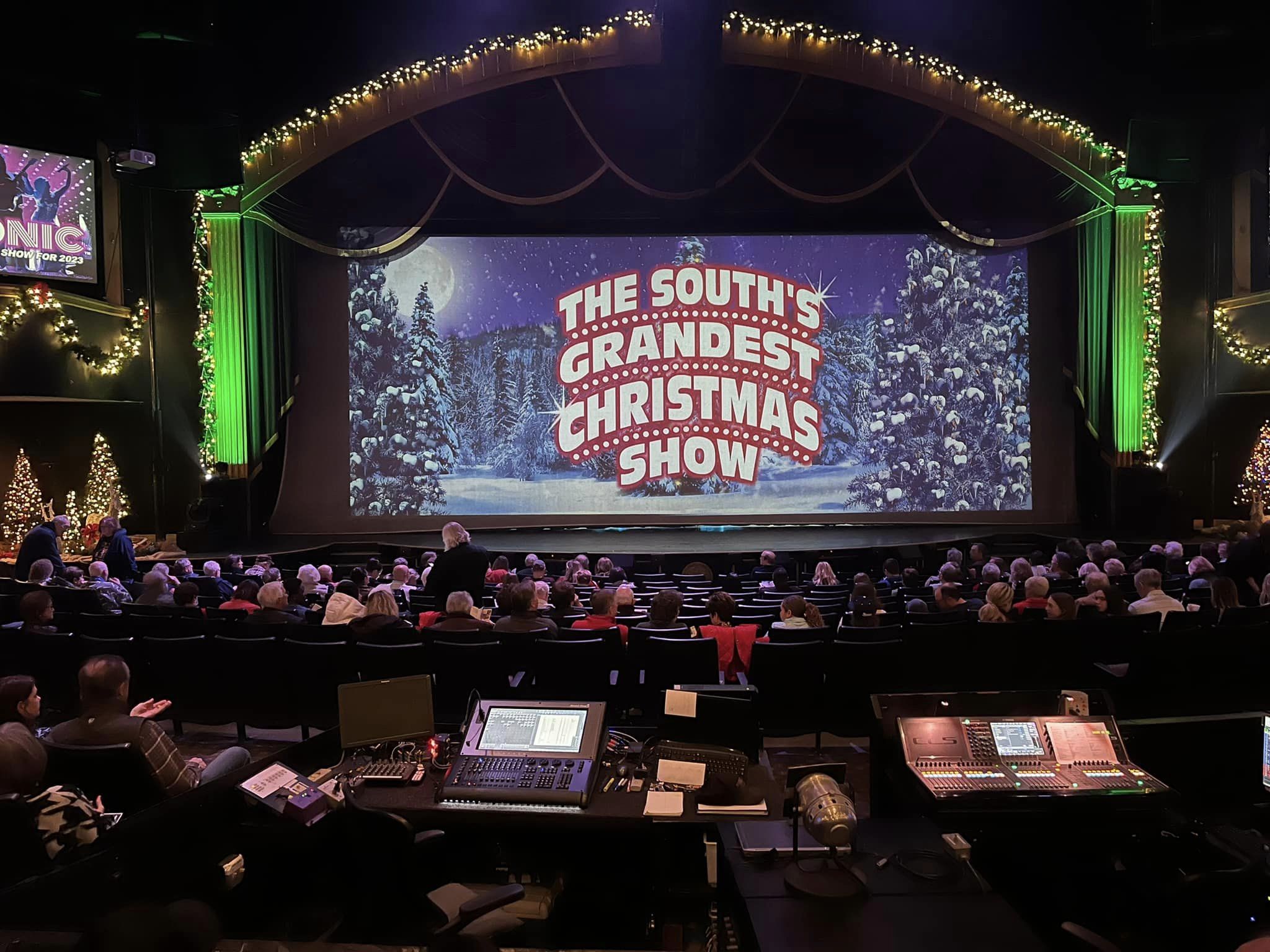 Papa’s World – Alabama Theater – Christmas show. | I